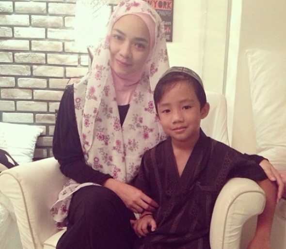 Nora Danish Anjur Majlis Doa Selamat Sambut Ulang Tahun Kelahiran Rayqal Nora Danish Anjur Majlis Doa Selamat Sambut Ulang Tahun Kelahiran Rayqal