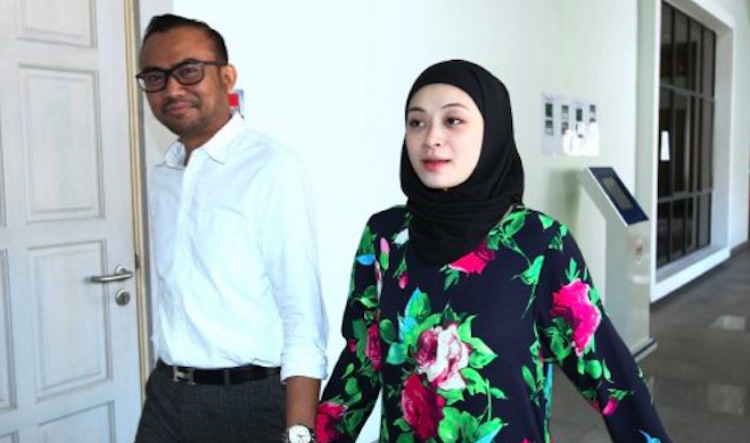 Dikecam Bercium Pula, Suami Adira AF Tahu Batas