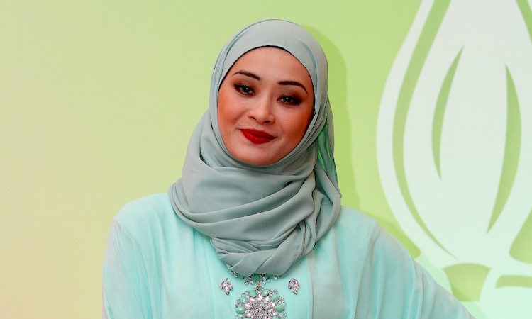 Adira AF Akur Suami Beraya Rumah Isteri Pertama Dahulu