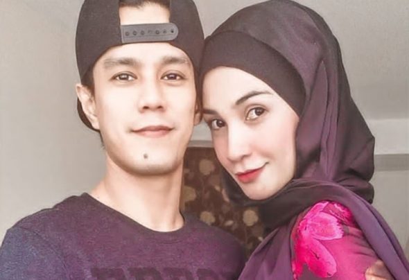 Rai Ulangtahun Perkahwinan, Izreen Azminda Tunjuk 'Sweet' Nyanyi ...