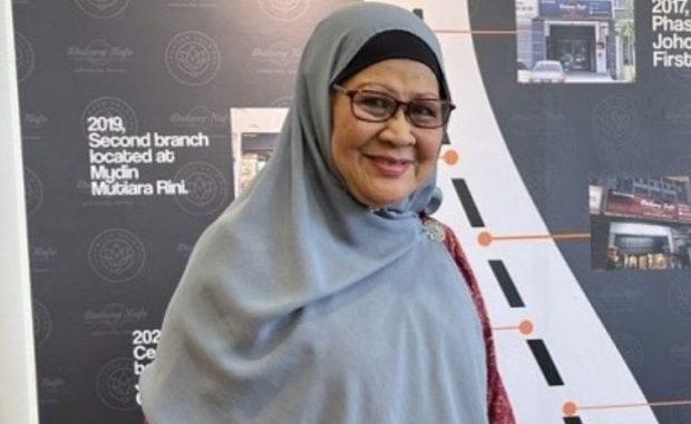 Norlia Ghani Dikutuk, Dah Tua Masih Gedik Nak Berlakon