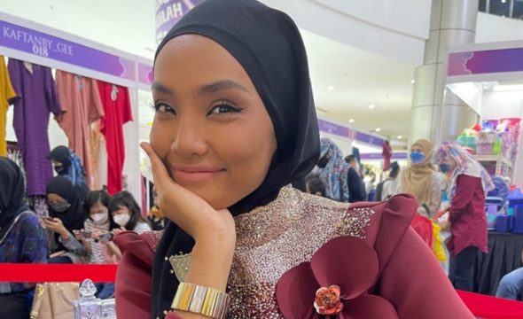 Haneesya Hanee Selesa Pakai Tudung Di Bulan Ramadan, Lelaki Tak Asyik ...