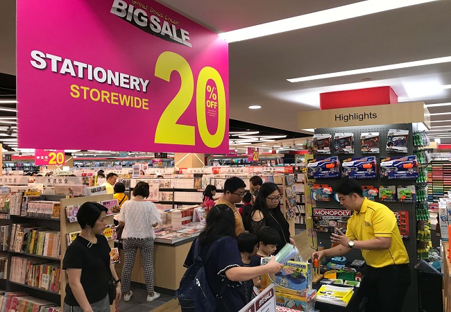 Jualan Besar Kedai Buku POPULAR/HARRIS Ini Buat Korang Jadi Tak Keruan!