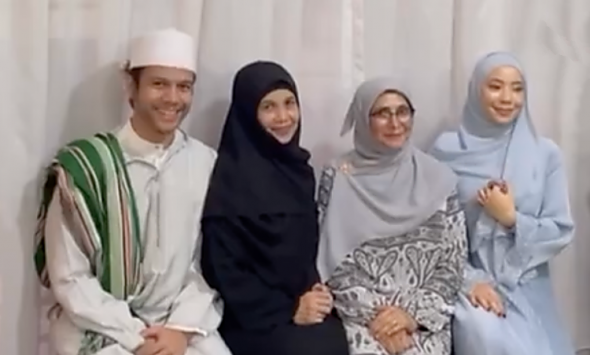 Da’i Syed Sah Bertunang Dengan Hana Ismail