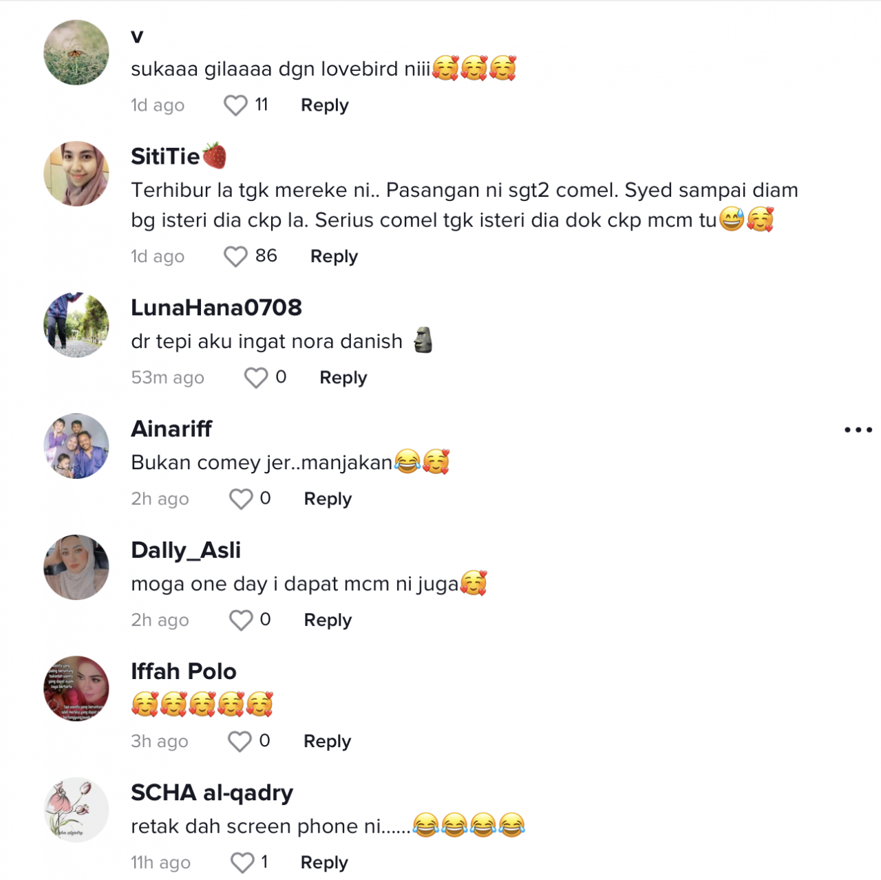 Manjanya…Da’i Syed Sibuk Berborak, Isteri Terlentok Lena Di Bahu