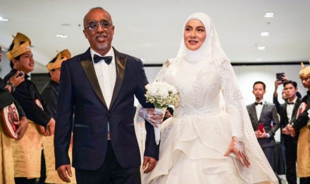 Angeline Tan Belajar Agama Dengan ‘Ustaz Sabri Yunus’