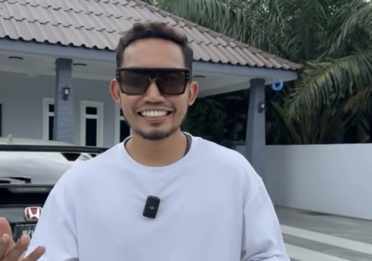 Abang Tesla Dedah Terima Banyak Mesej Nak Jadi Isteri Ketiga Abang Tesla Dedah Terima Banyak Mesej Nak Jadi Isteri Ketiga